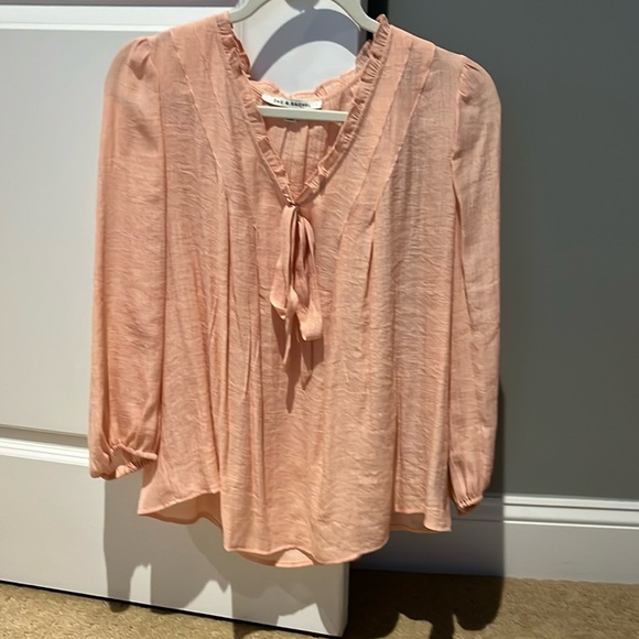 Zac & Rachel | Tops | Zac Rachel Peach Blouse | Poshmark
